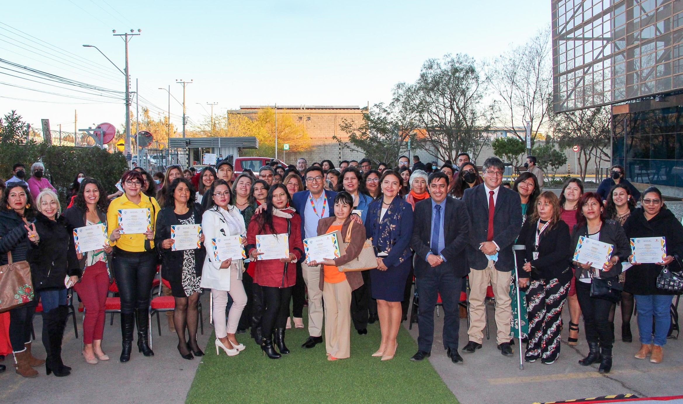 Programa de emprendimiento graduó a 158 estudiantes de la Provincia El ...